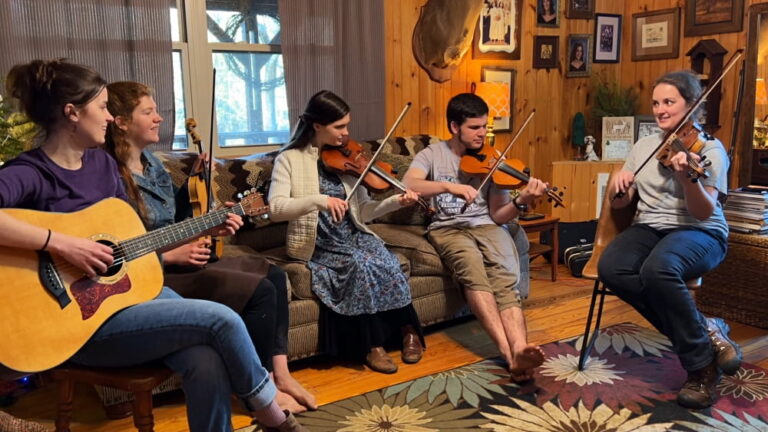 Golden Slippers | Blind Pig and The Acorn